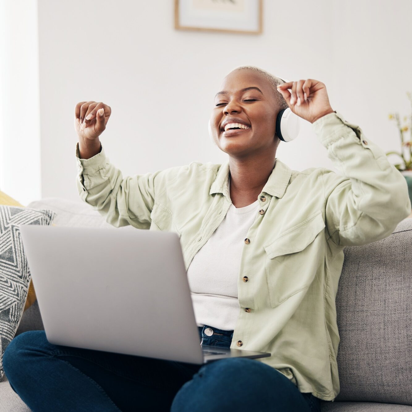 Listen - Reading Radio